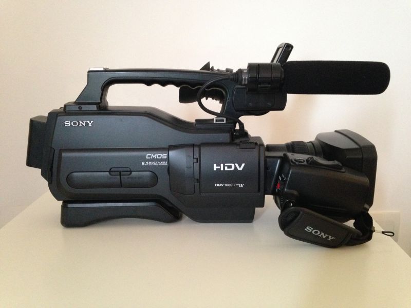 Vend camera Sony HVR-HD 1000E - Le Guide Culturel