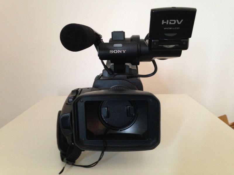Vend camera Sony HVR-HD 1000E - Le Guide Culturel